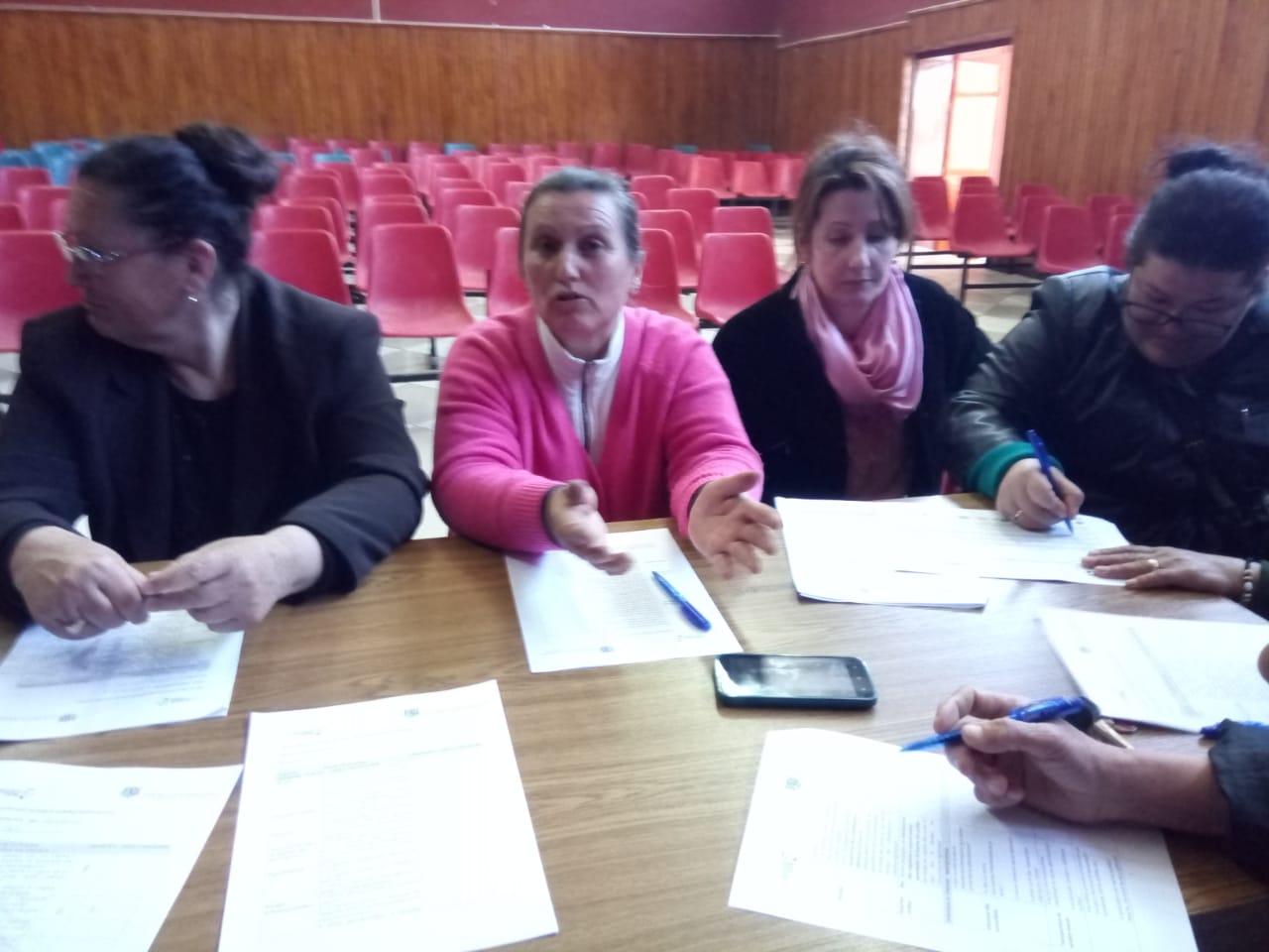 Forum me banorë në Njësinë Administrative, Novoselë, Vlorë - Pop Network